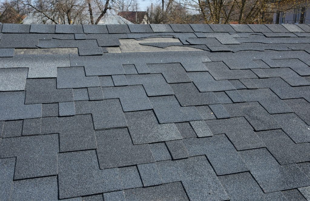 Tips to Prevent Losing or Damaging Asphalt Shingles From High Winds
